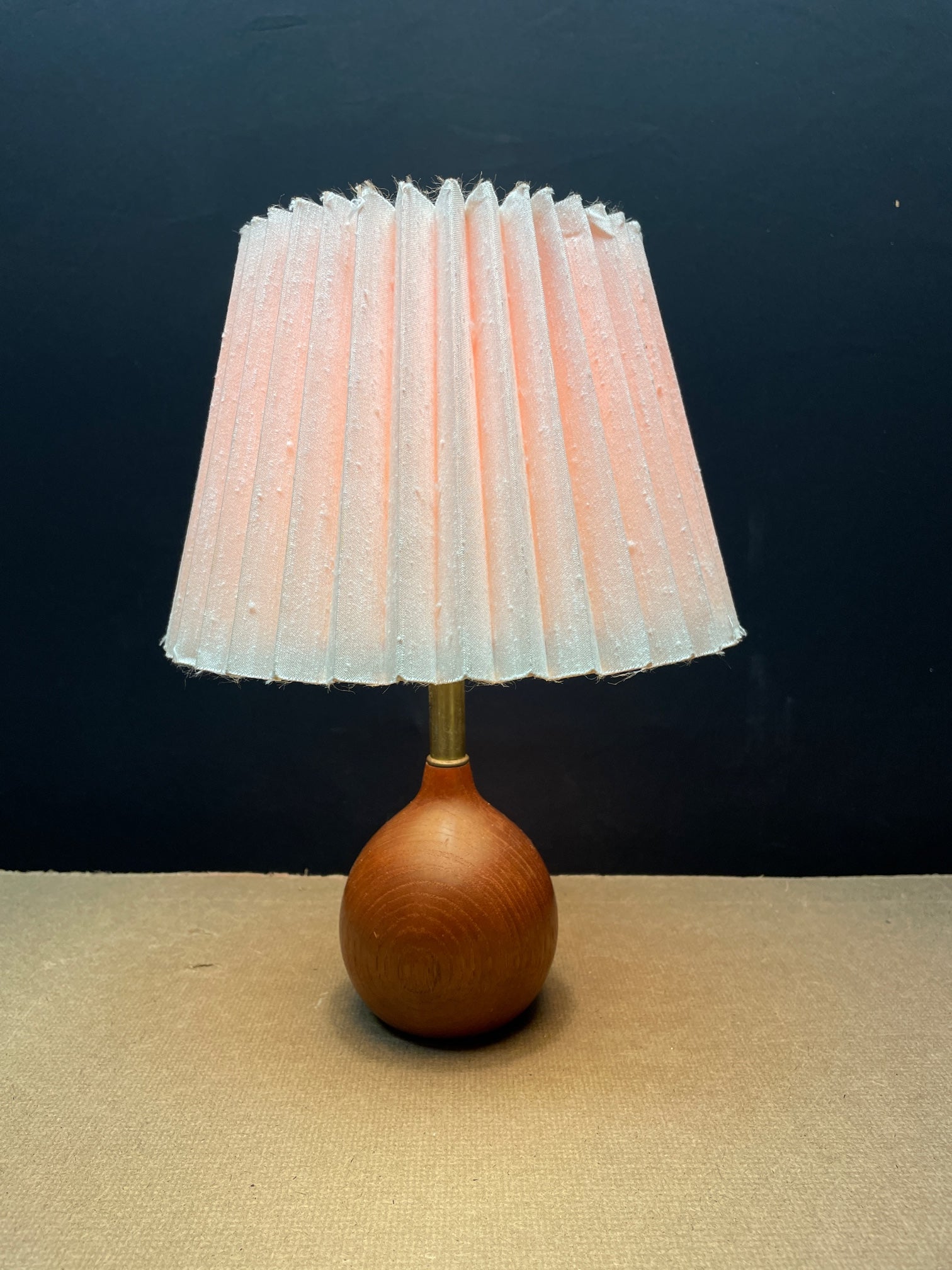 Table Lamps – PRACTICALS LIGHTING