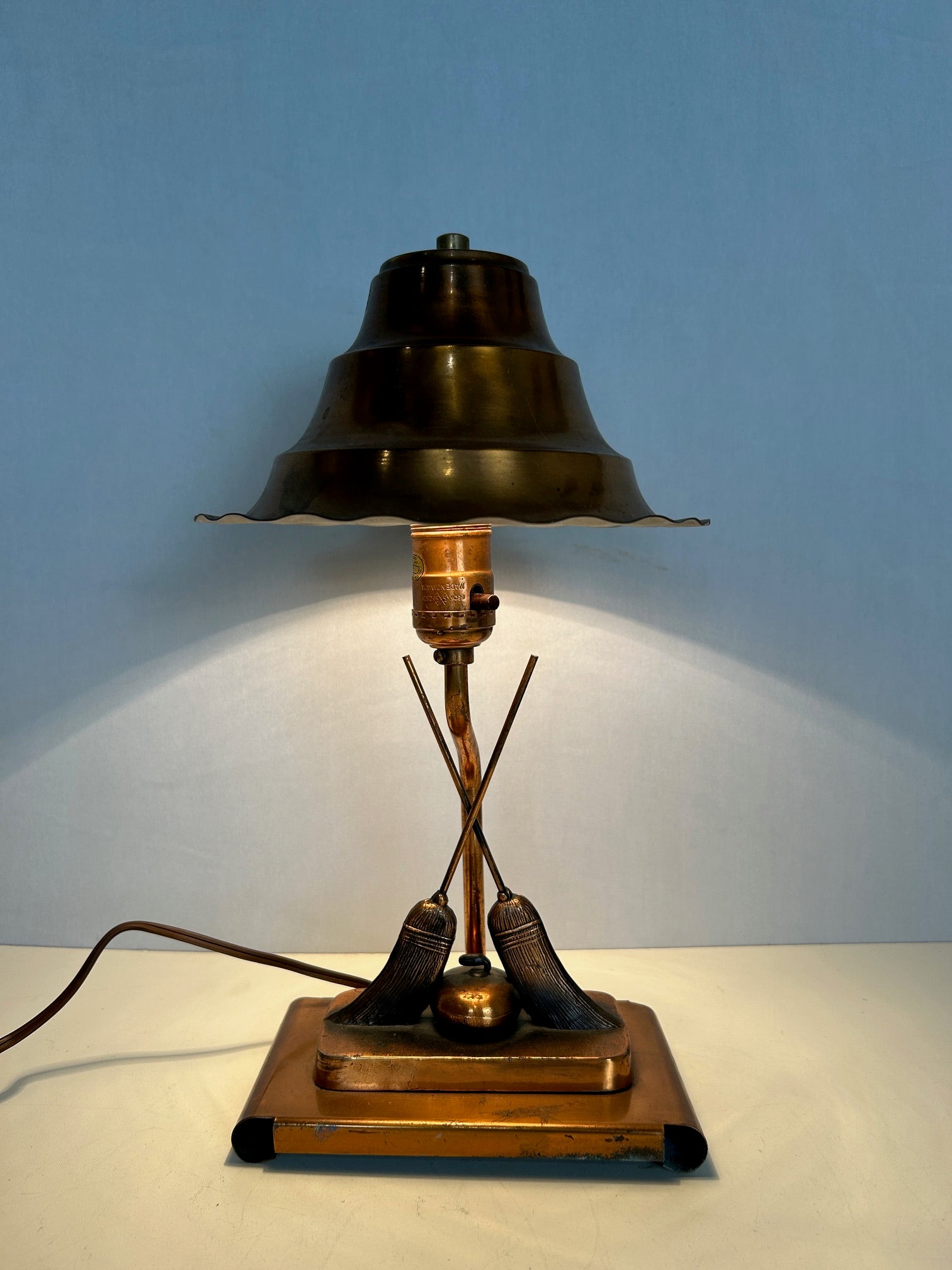 VT399 – PRACTICALS LIGHTING